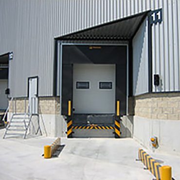 Retractable Dock Shelter - SAB TECH