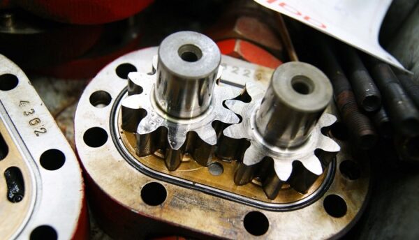 Hydraulic Pumps: Repair and Troubleshooting Guide